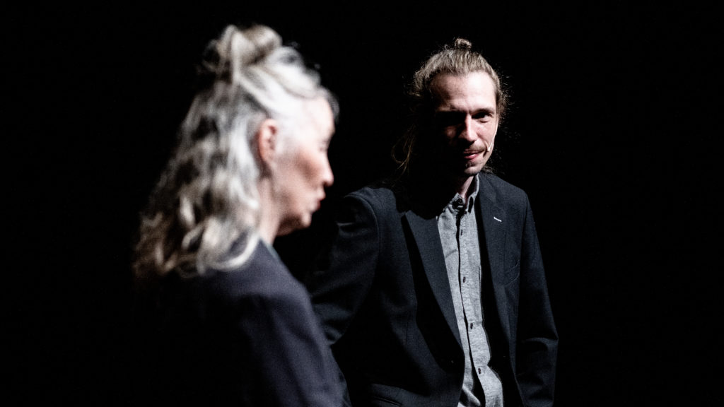 Ensemble parmi les ombres | Magazine Spirale